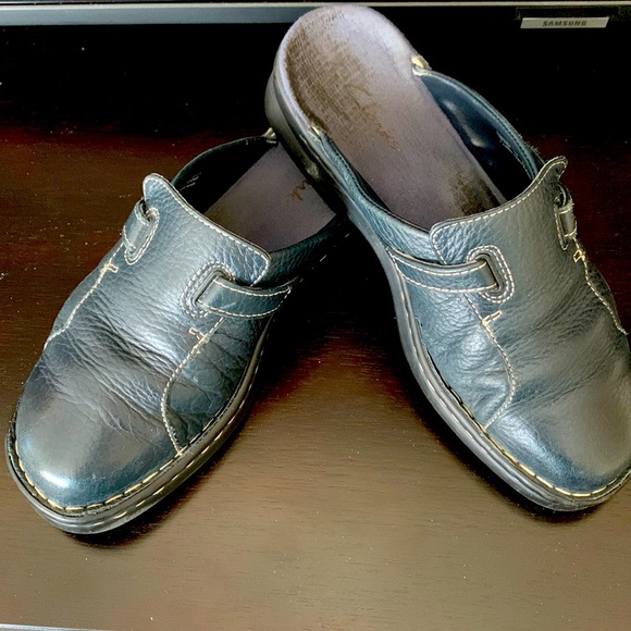 Clarks | Shoes | Clark Navy Blue Mules | Poshmark
